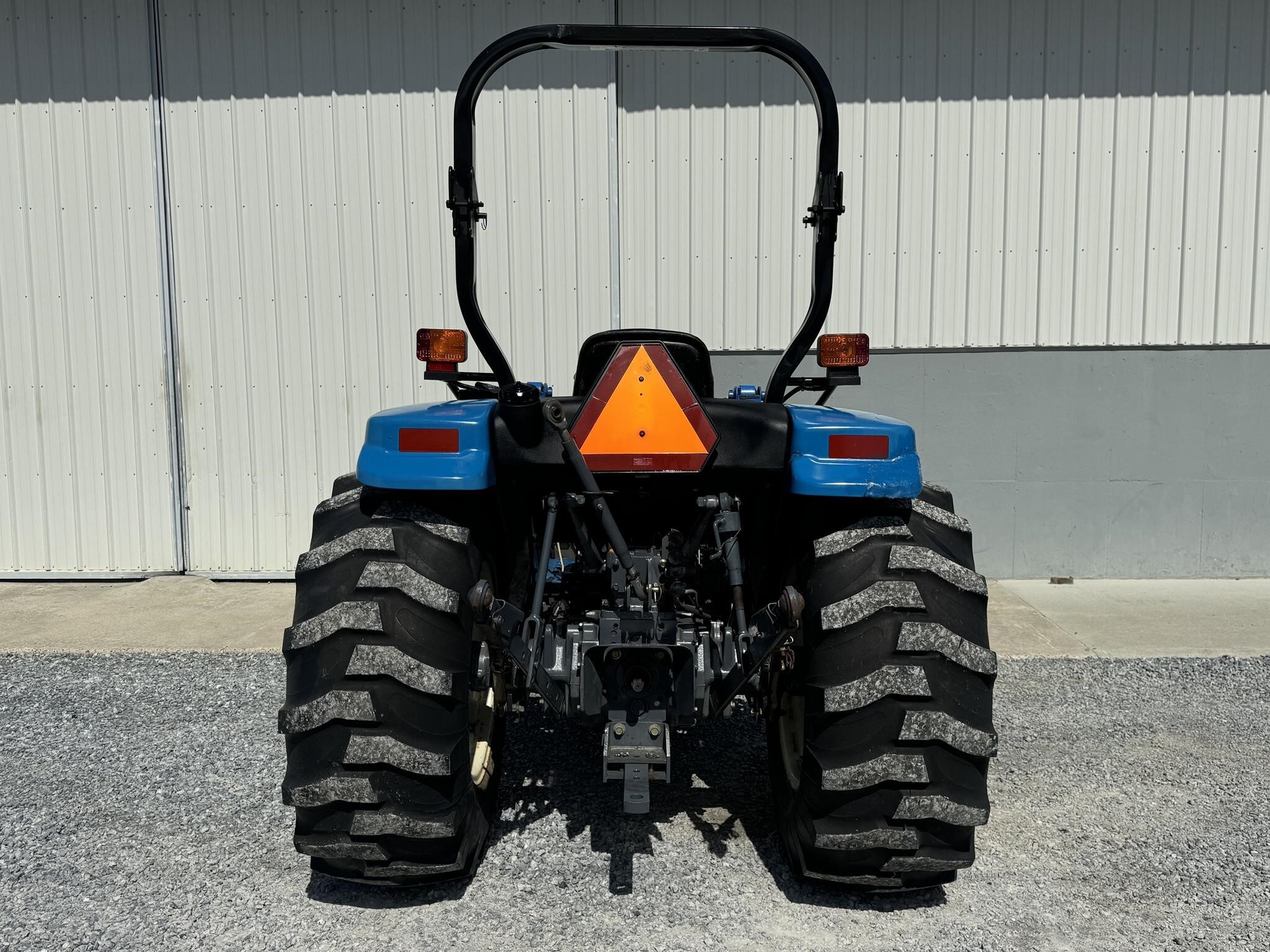 2000 New Holland TC40D Tractor - $17,500 | Machinery Pete