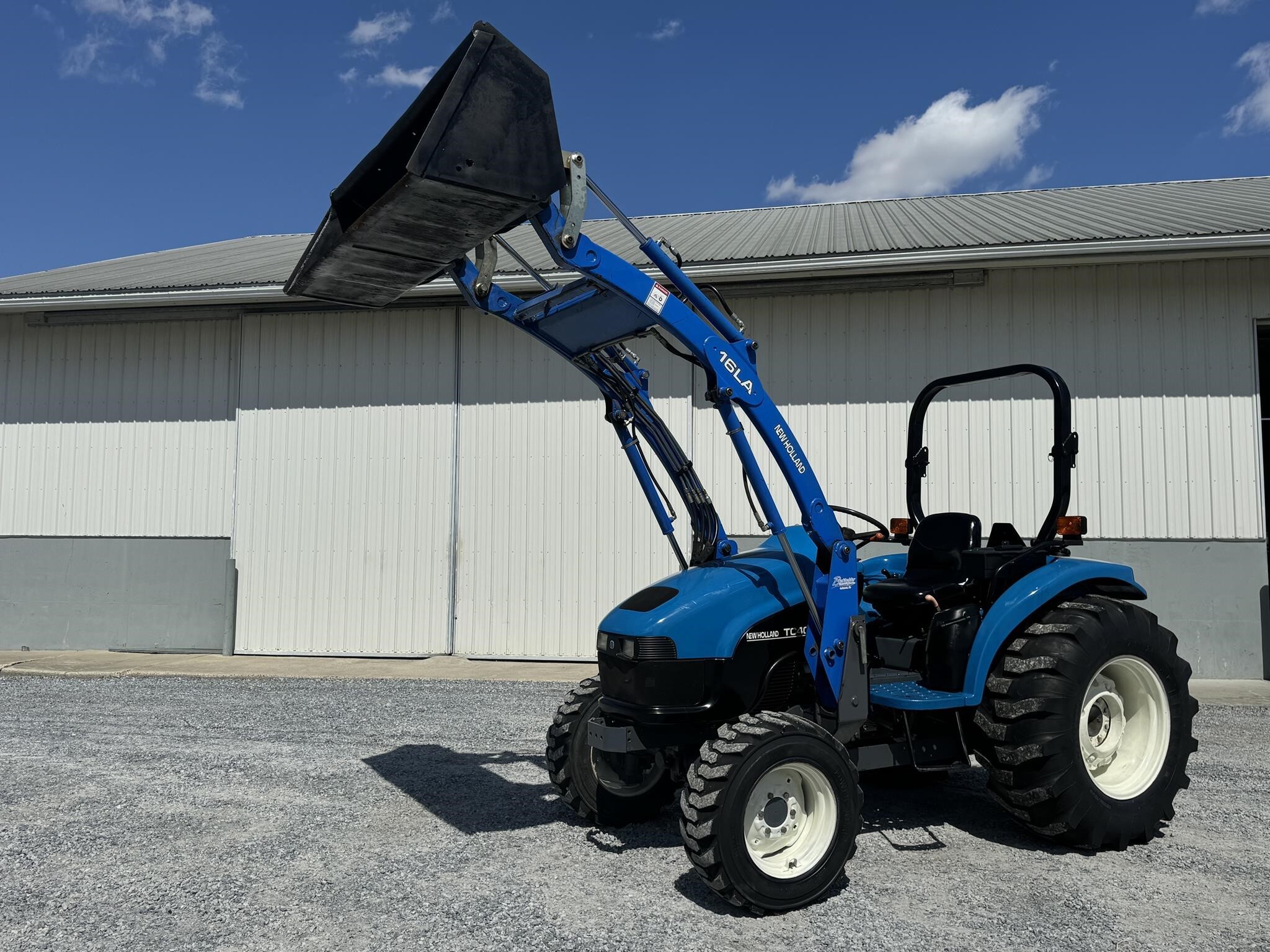 2000 New Holland TC40D Tractor - $17,500 | Machinery Pete