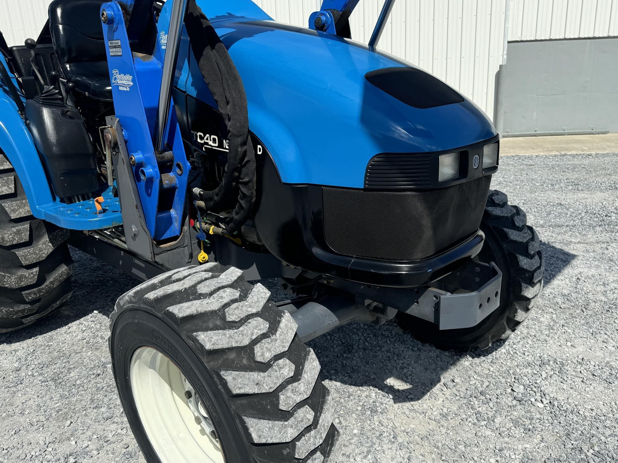 2000 New Holland TC40D Tractor - $17,500 | Machinery Pete