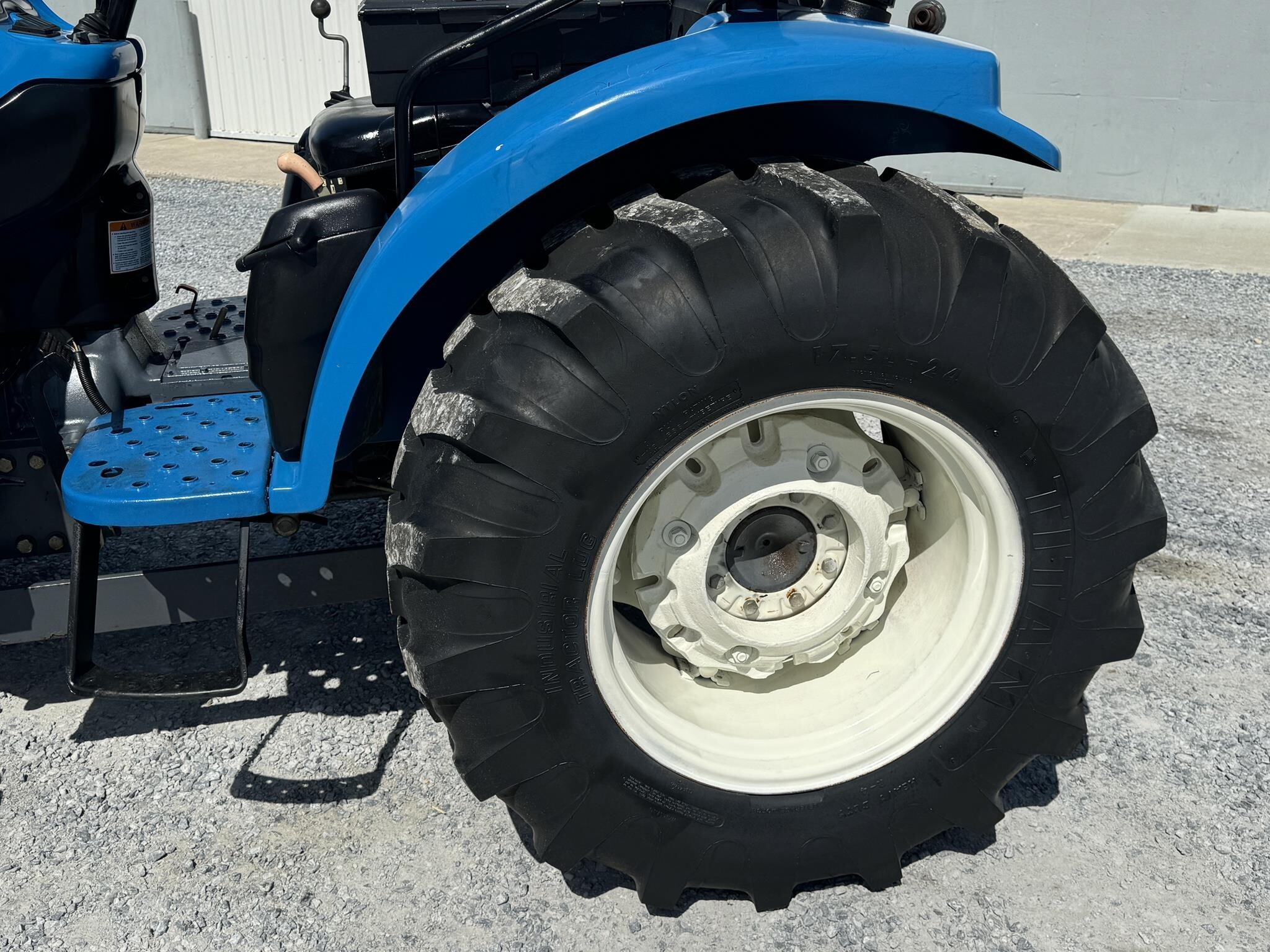 2000 New Holland TC40D Tractor - $17,500 | Machinery Pete