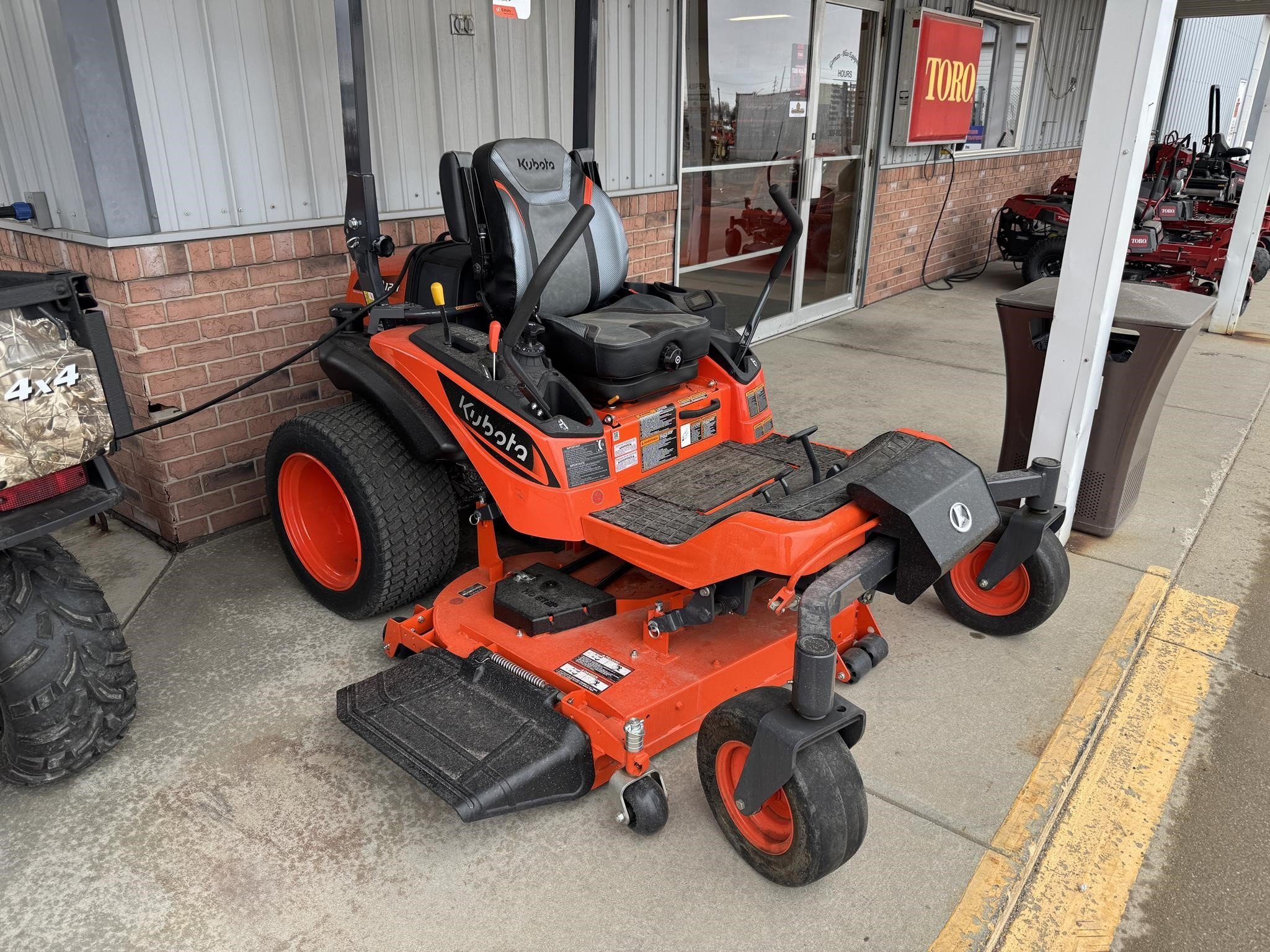 2025 Kubota ZD1211L Lawn Mower - $Call | Machinery Pete