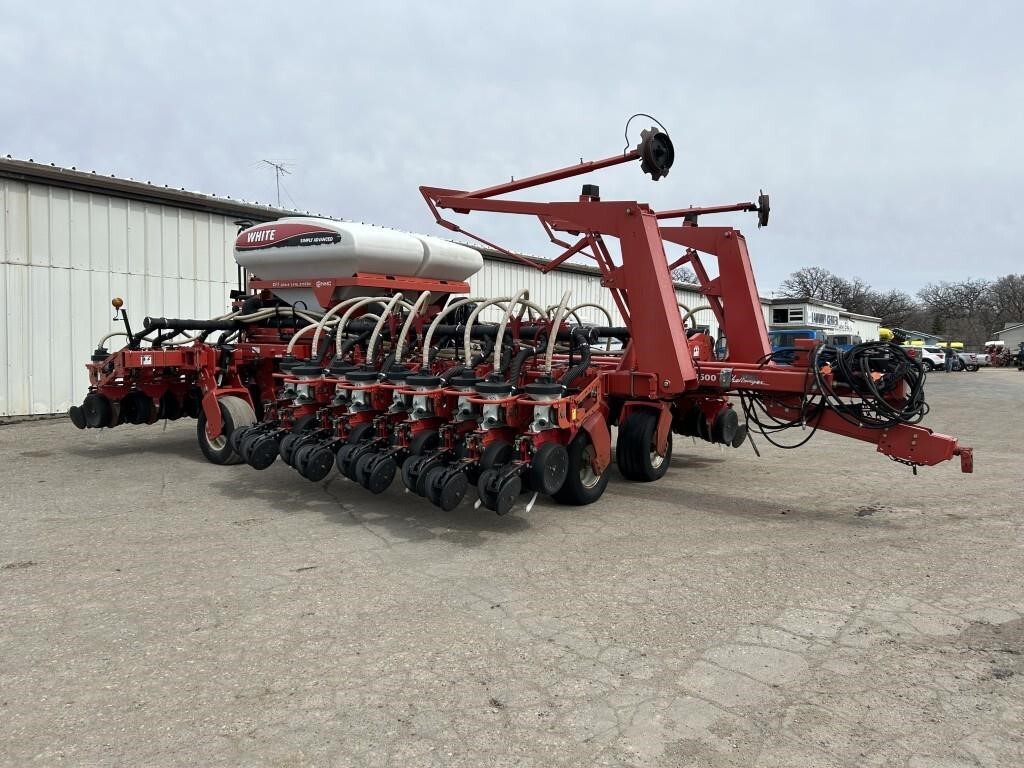 2007 White 8531 Planter - $29,500 | Machinery Pete