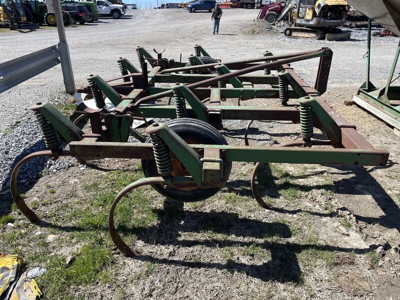 Used Chisel Plows for Sale - 283 Listings | Machinery Pete