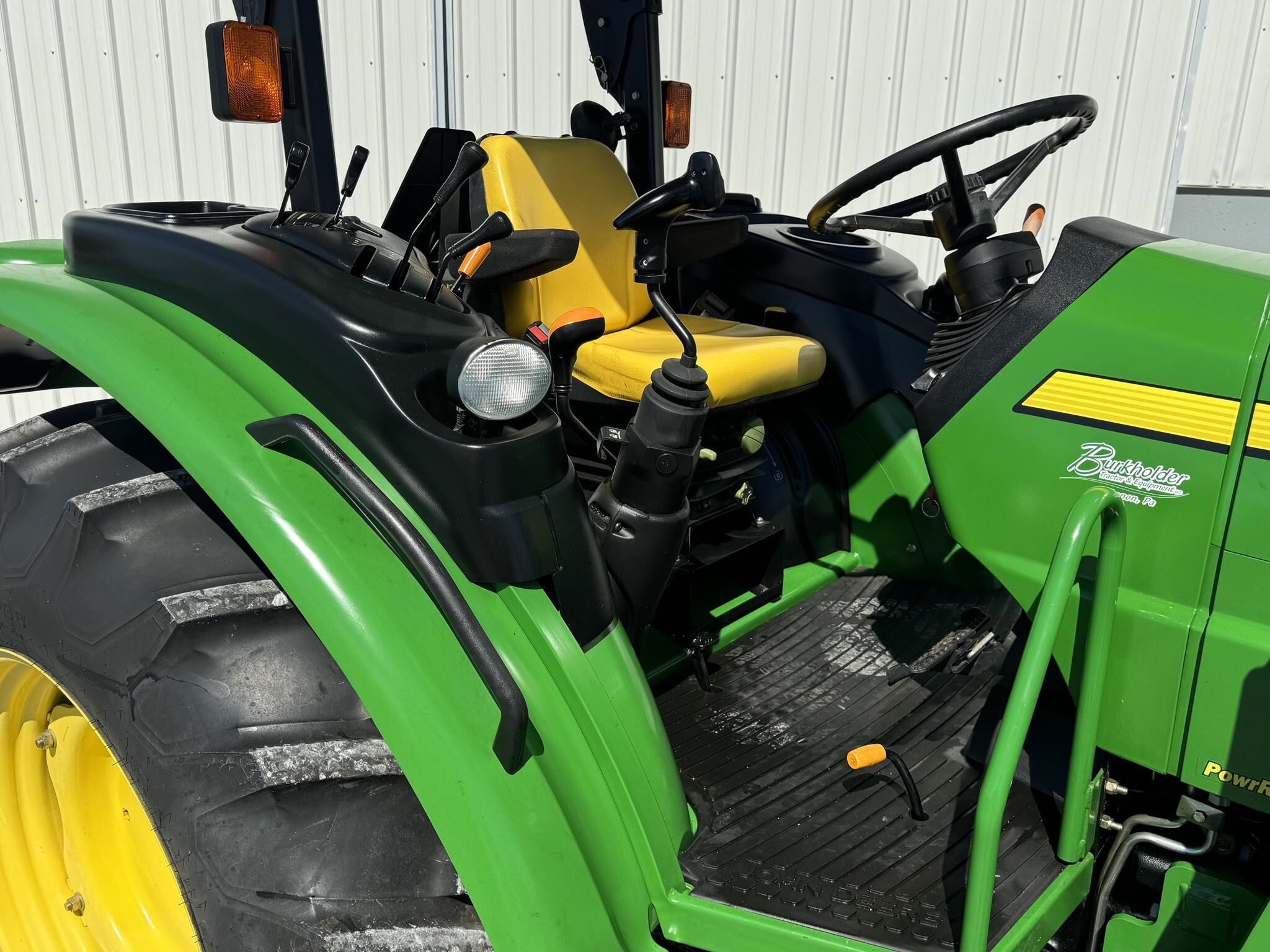 2005 John Deere 5325 Tractor - $Call | Machinery Pete
