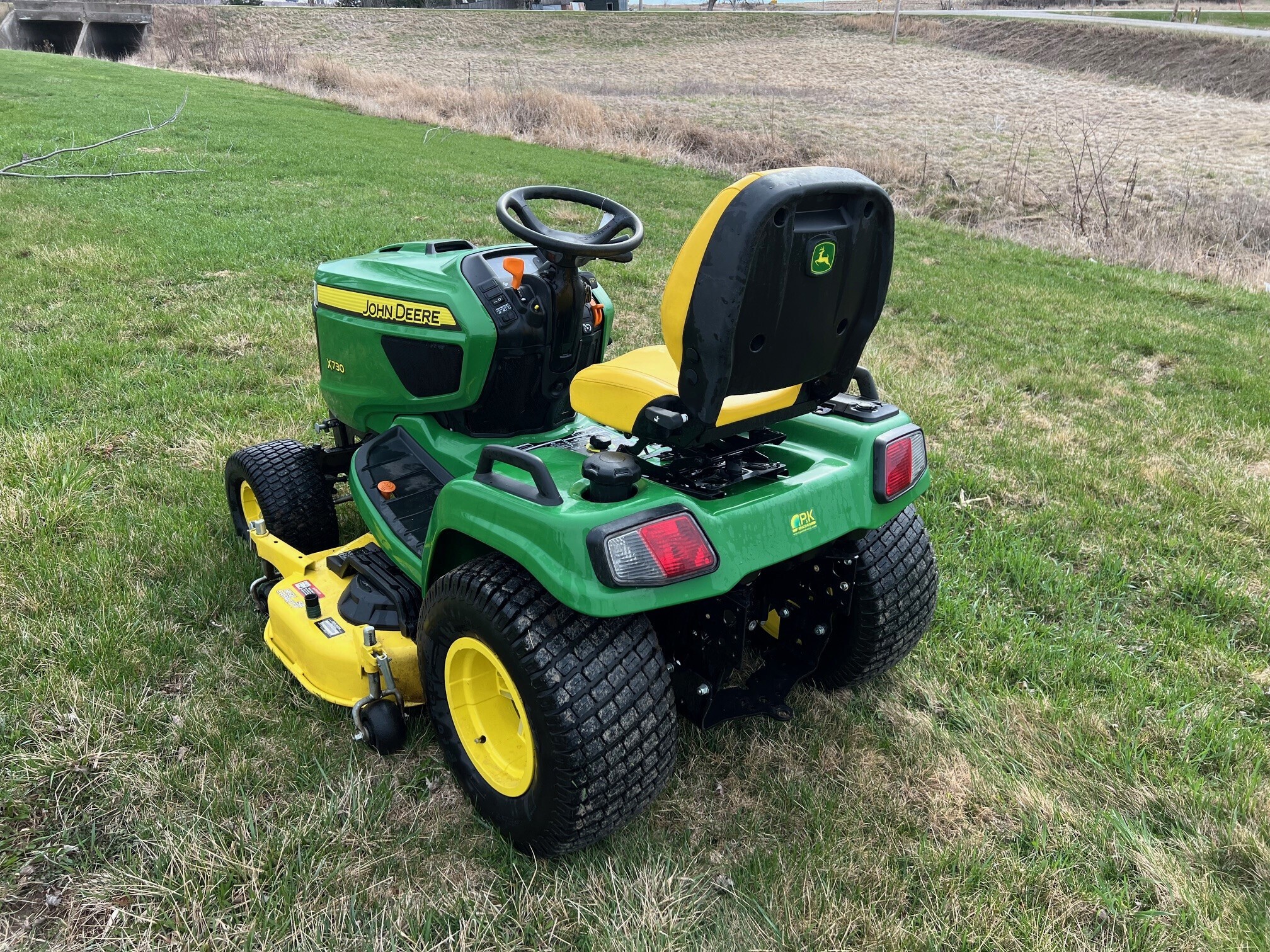 2022 John Deere X730 Lawn Mower - $11,999 | Machinery Pete