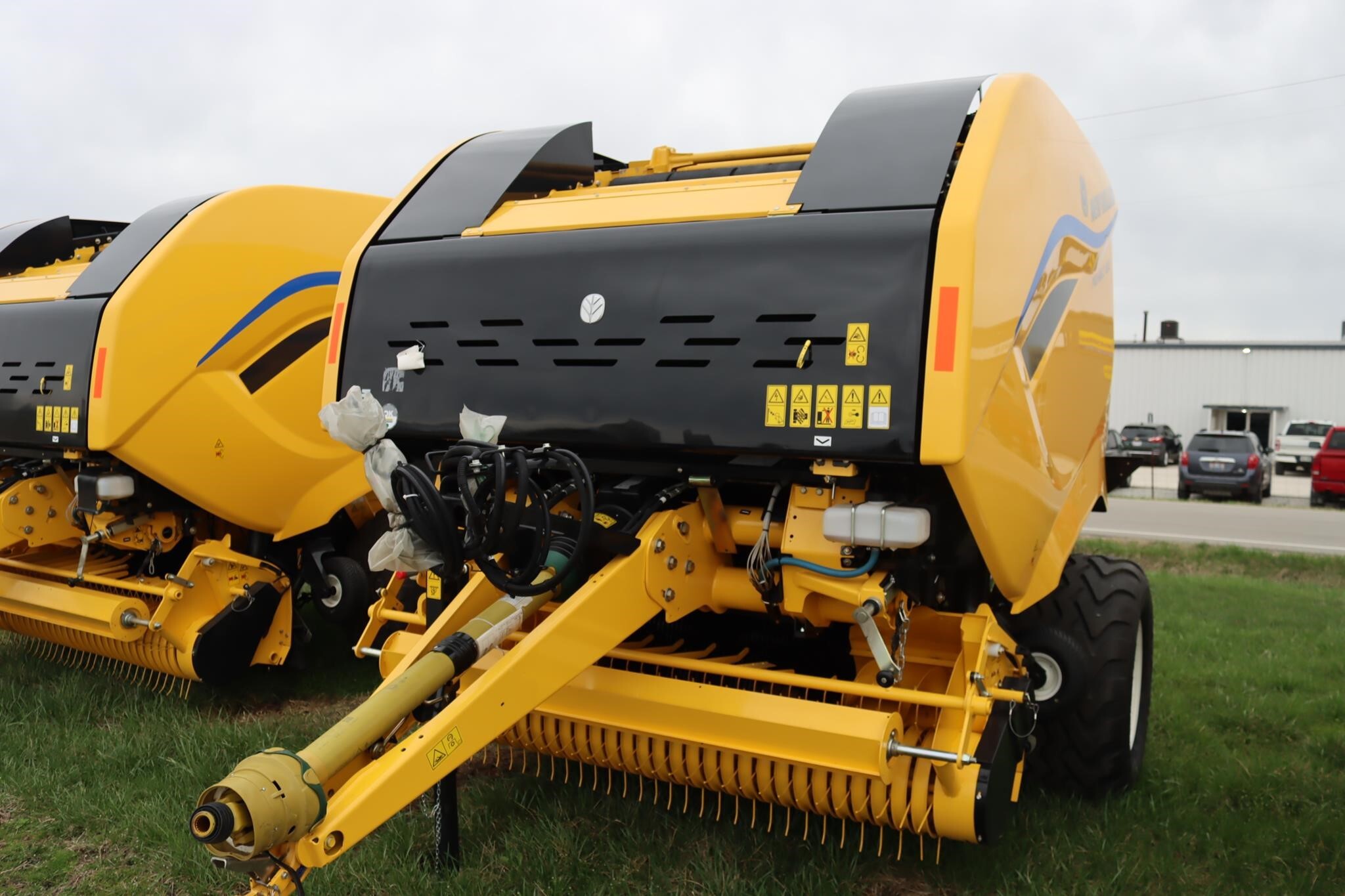 Used New Holland Roll-Belt 450 Round Balers for Sale - 68 Listings ...