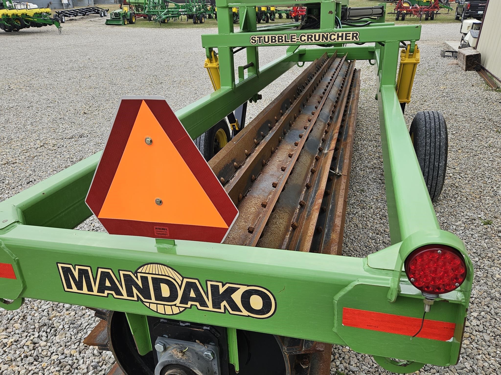 Mandako L2040I Land Roller - $12,900 | Machinery Pete