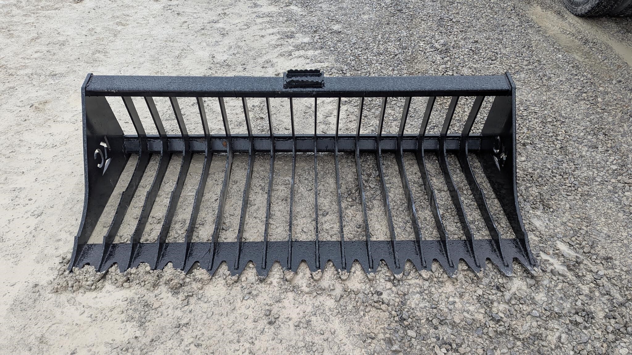 KC Bucket Loader and Skid Steer Attachment - $1,600 | Machinery Pete