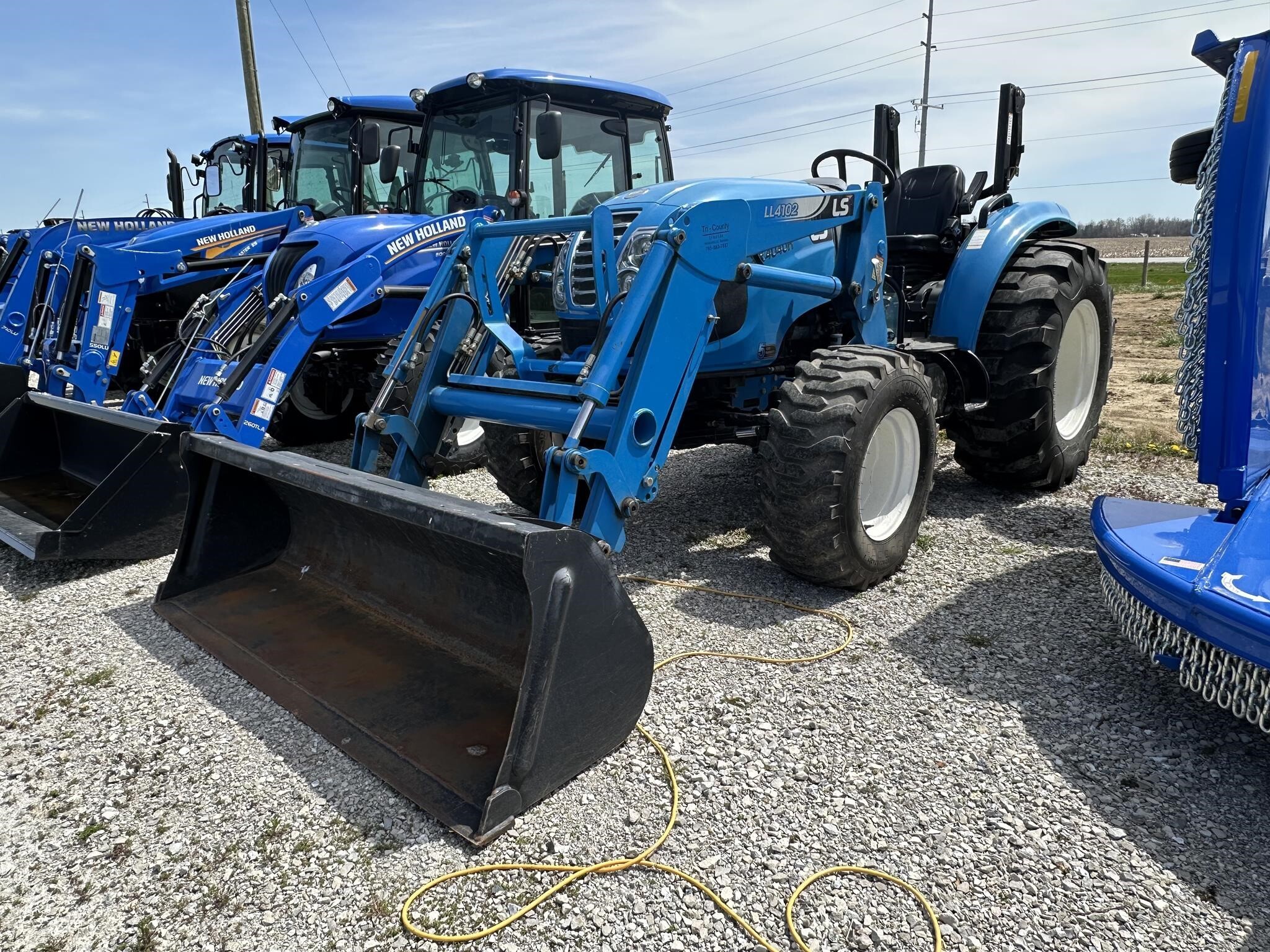 2014 LS XR4040H Tractor - $23,500 | Machinery Pete