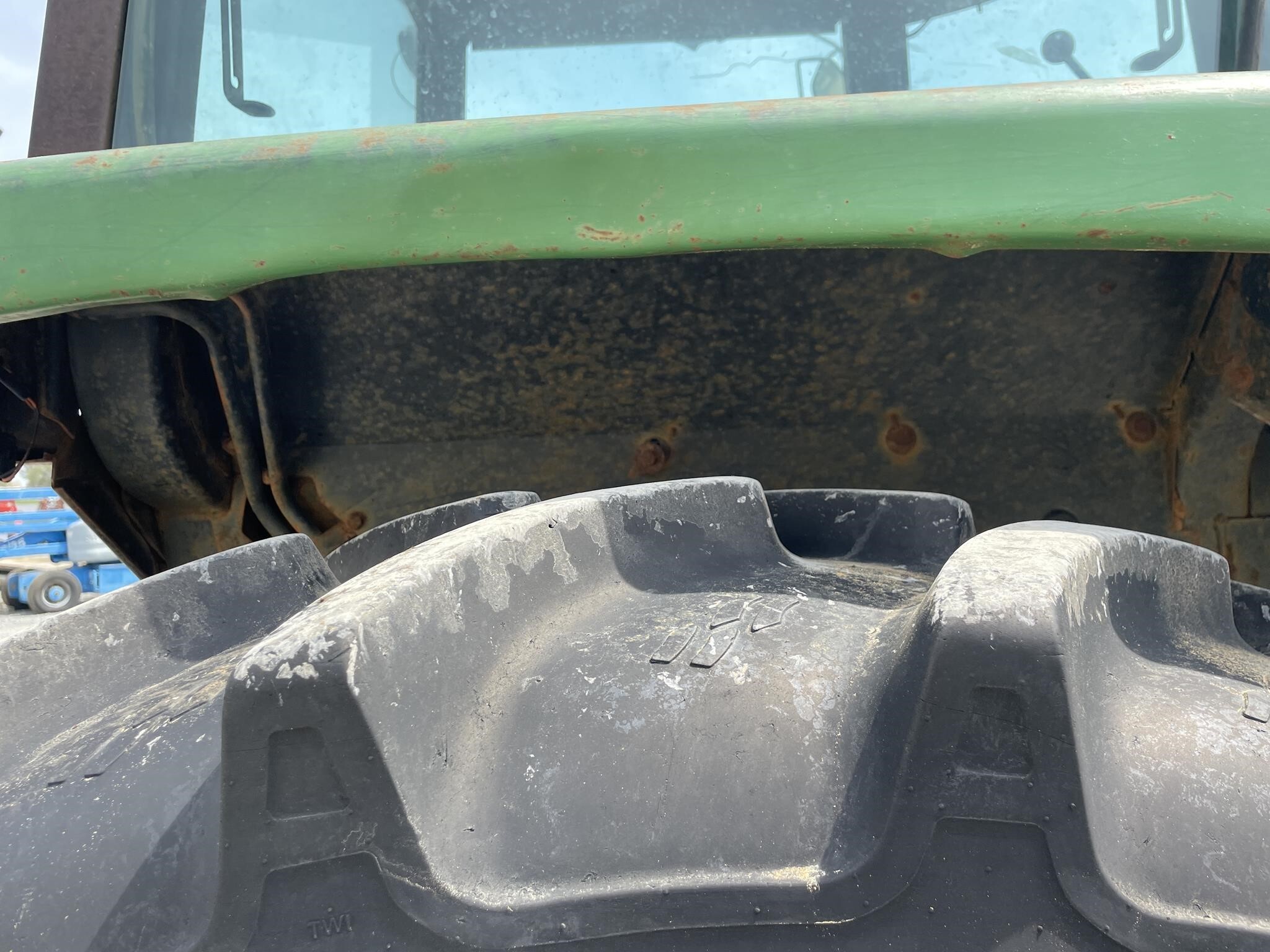 John Deere 4240 Tractor - $24,800 | Machinery Pete