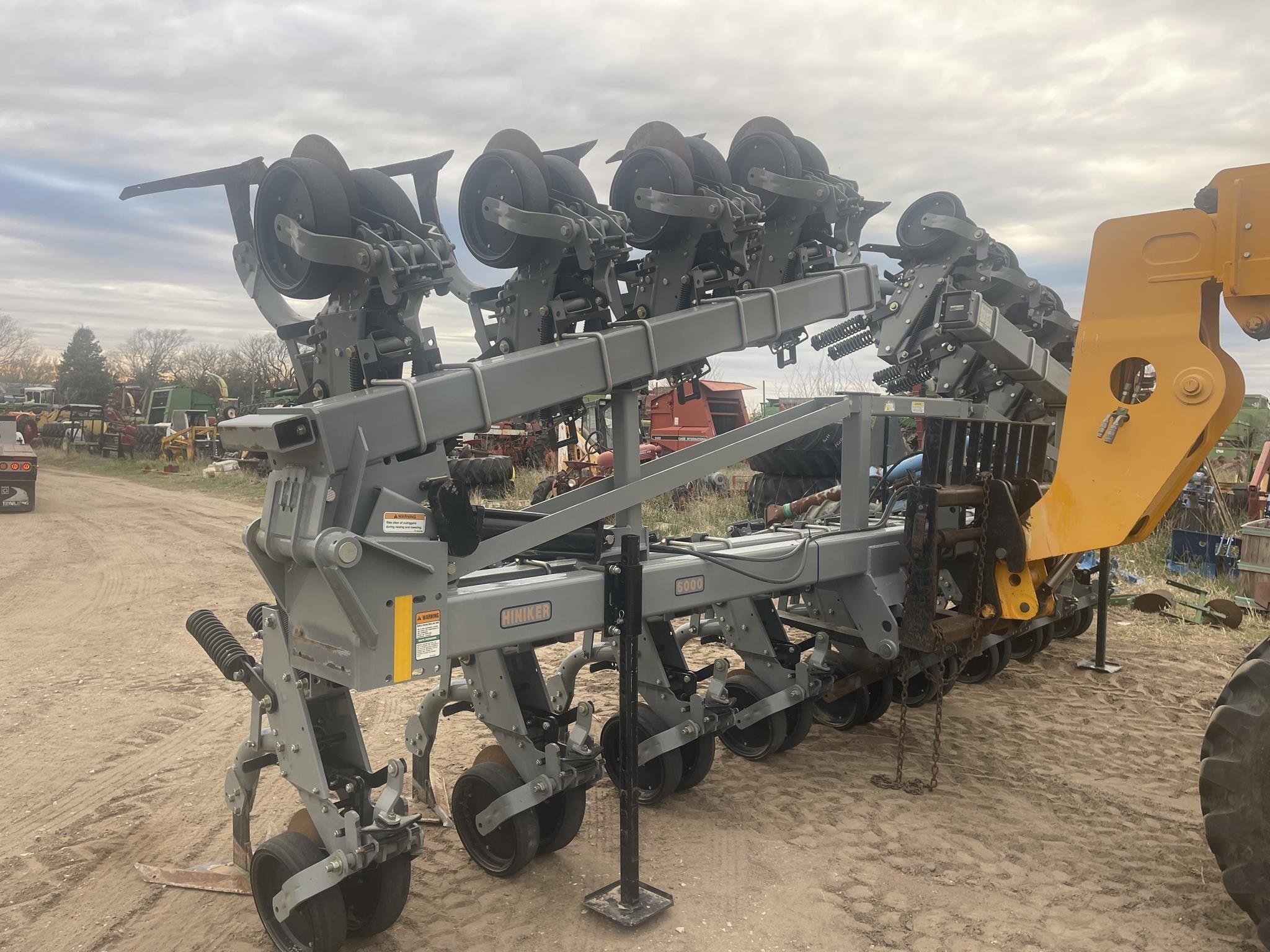 2017 Hiniker 6000 Cultivator - $35,000 | Machinery Pete