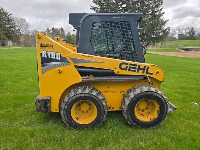 2017 Gehl R190 Skid Steer - $23,500 | Machinery Pete