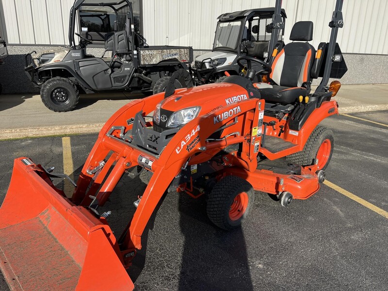 Johnson Tractor - Harvard - Harvard, IL | Machinery Pete