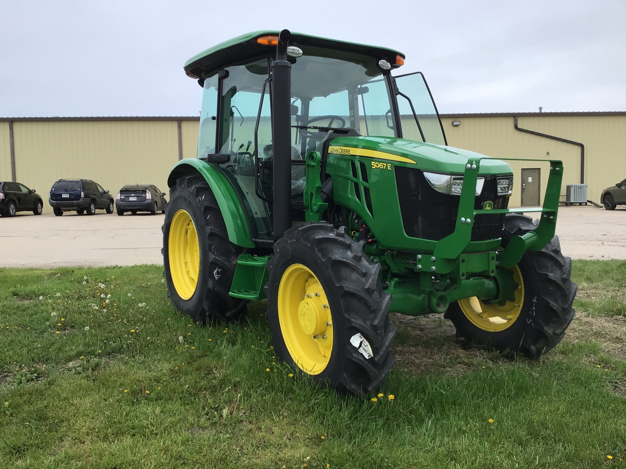 2024 John Deere 5067E Tractor - $59,500 | Machinery Pete