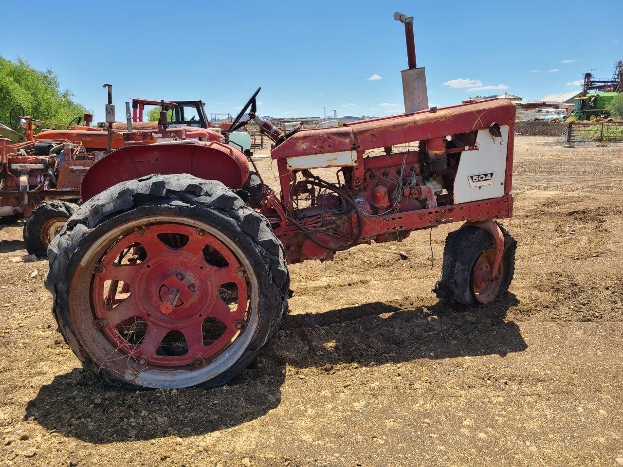 1964 International Harvester 504 Tractor - $1,500 | Machinery Pete