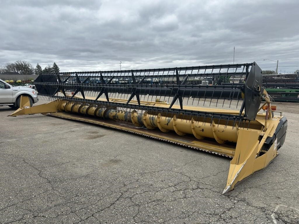 2012 Claas F900 Platform - $19,500 | Machinery Pete