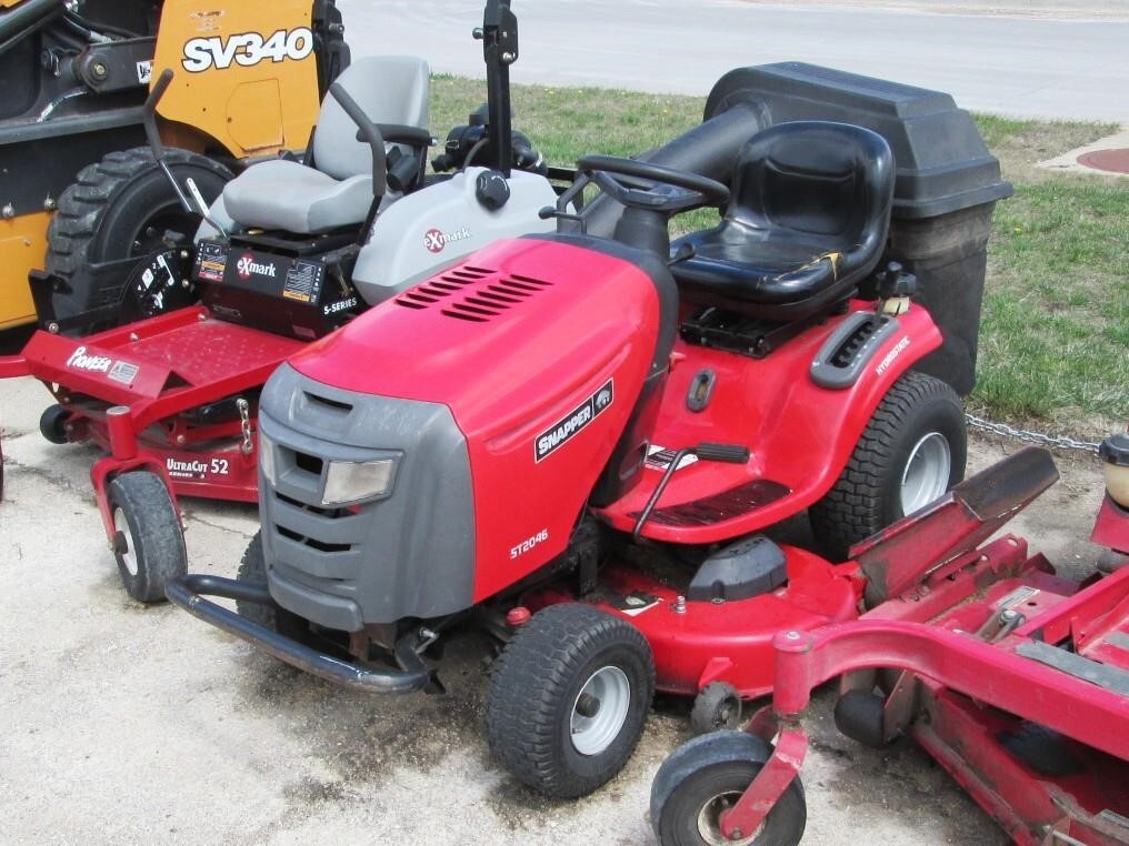 2014 Snapper ST2046 Lawn Mower - $995 | Machinery Pete