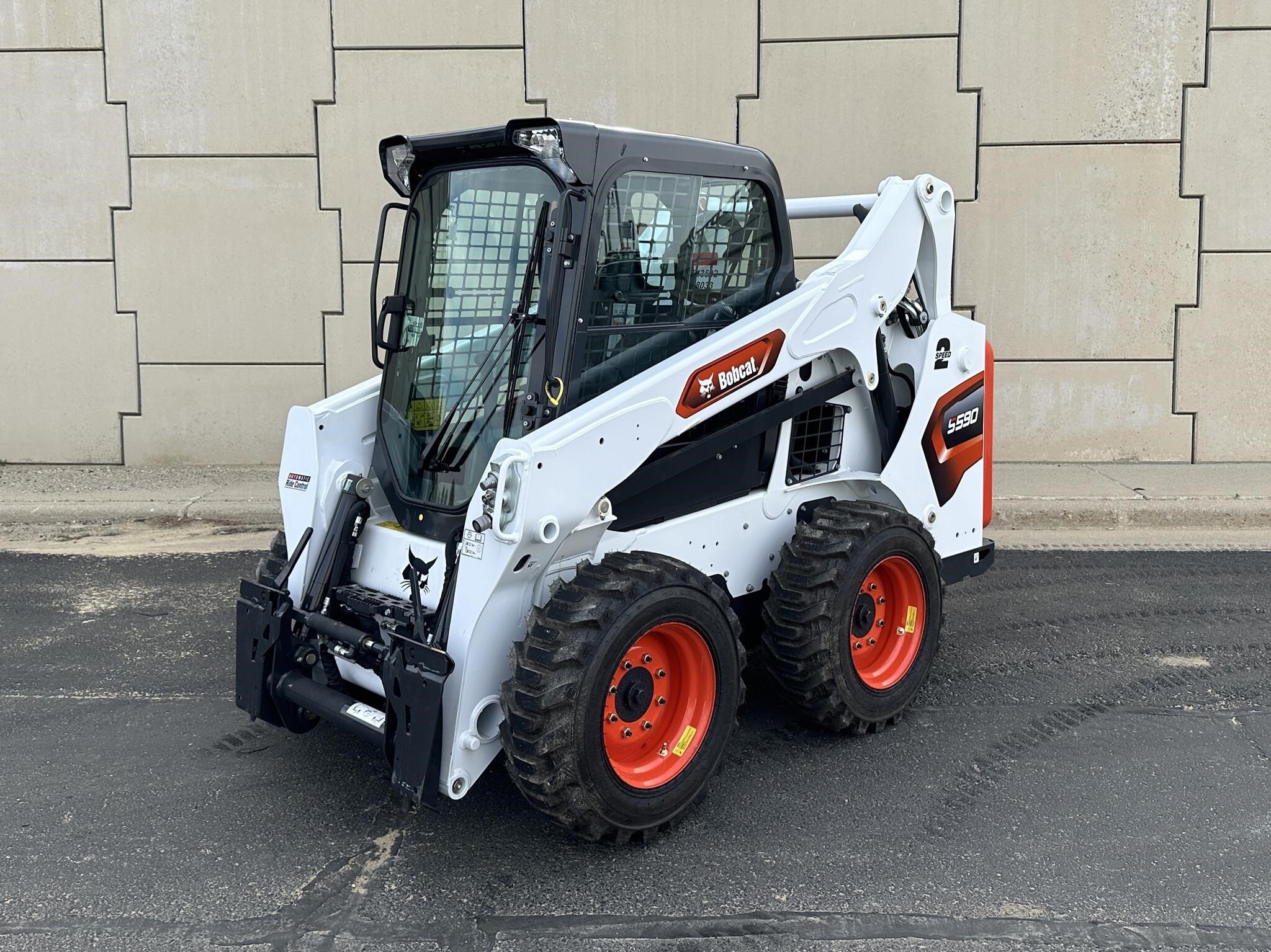 2025 Bobcat S590 Skid Steer - $Call | Machinery Pete