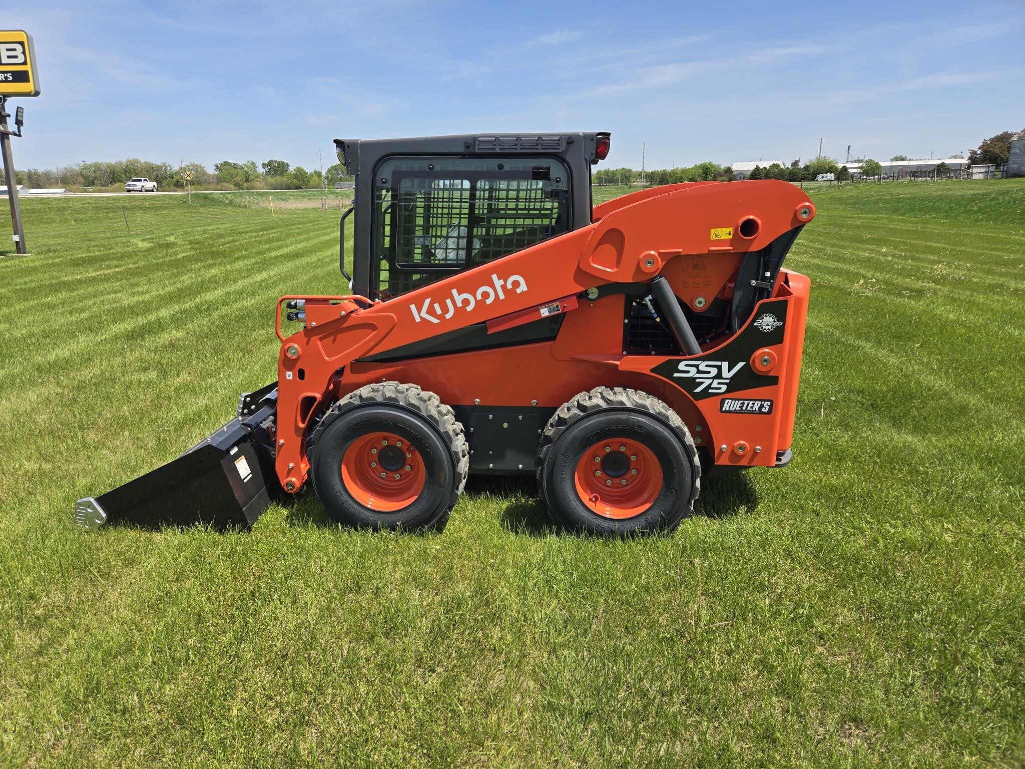2025 Kubota SSV75 Skid Steer - $Call | Machinery Pete