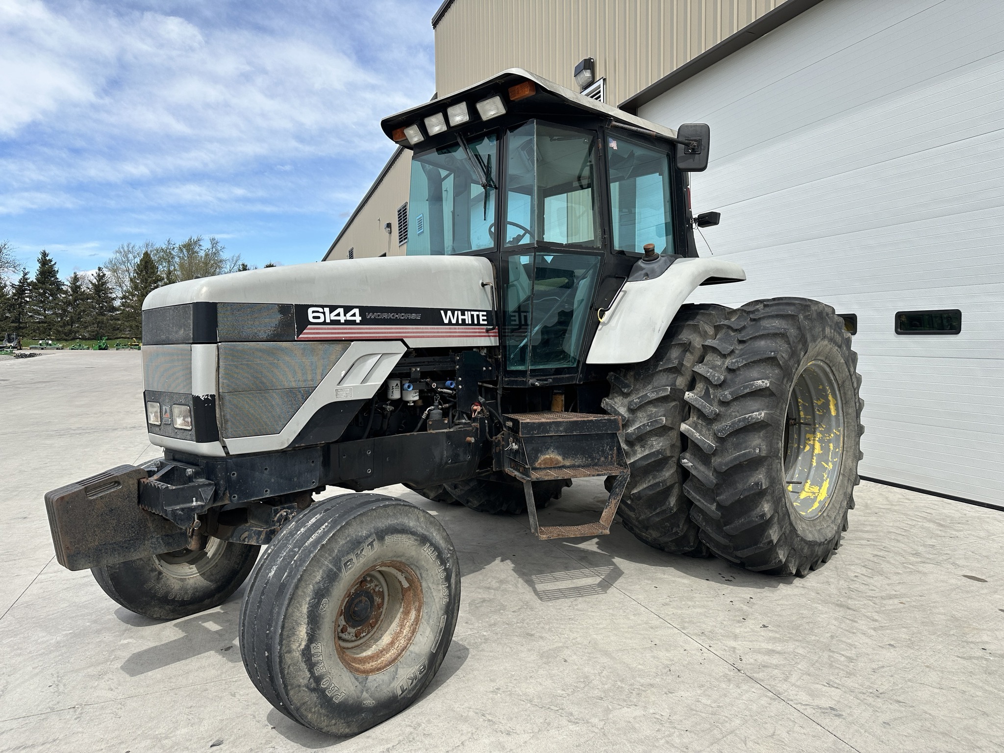 1995 AGCO White 6144 Tractor - $28,900 | Machinery Pete