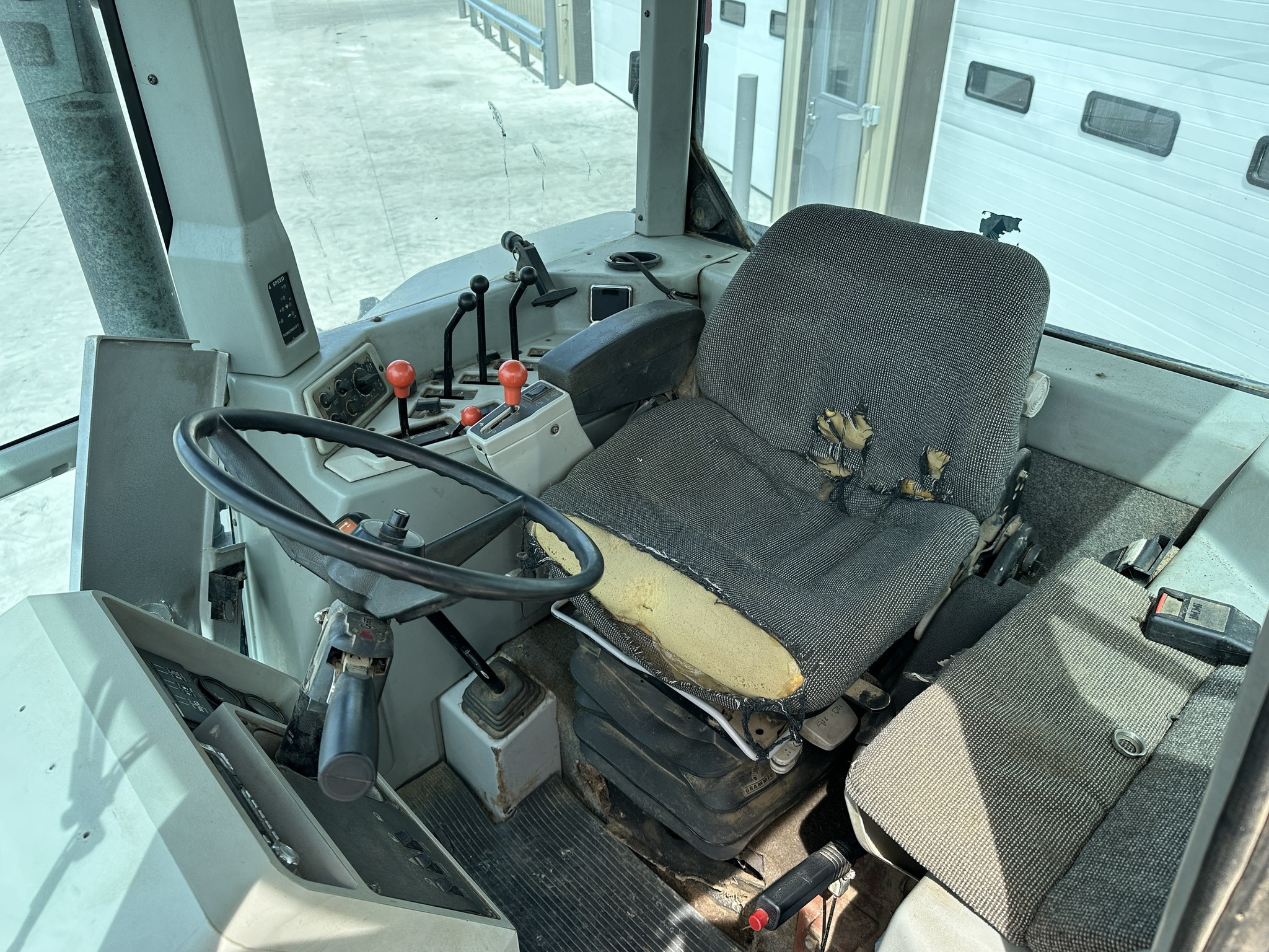 1995 AGCO White 6144 Tractor - $28,900 | Machinery Pete