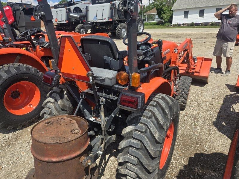 Kubota B2650 Tractor - $17,900 | Machinery Pete