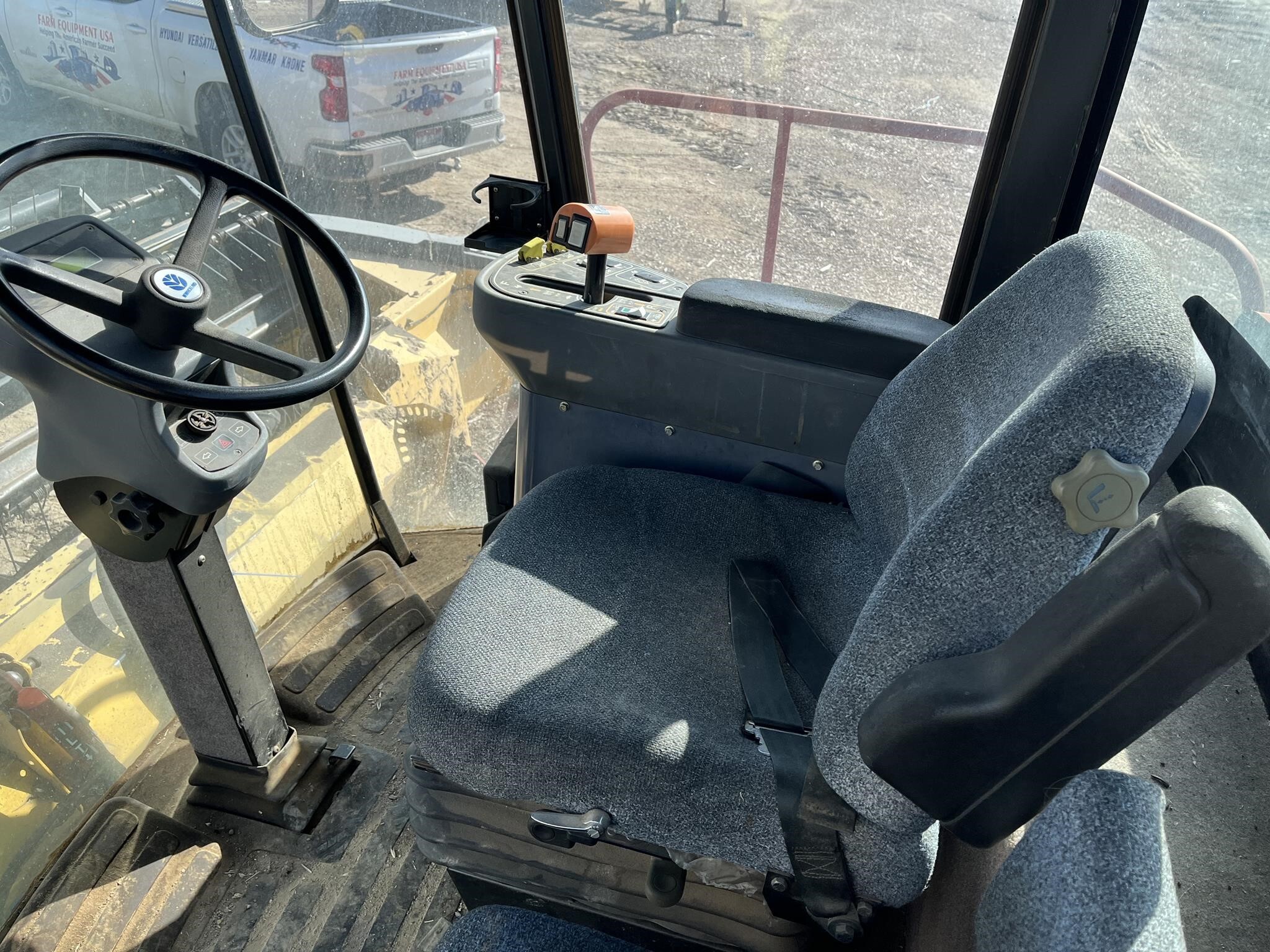 2000 New Holland HW320 Self-Propelled Windrowers and Swather - $18,500 ...