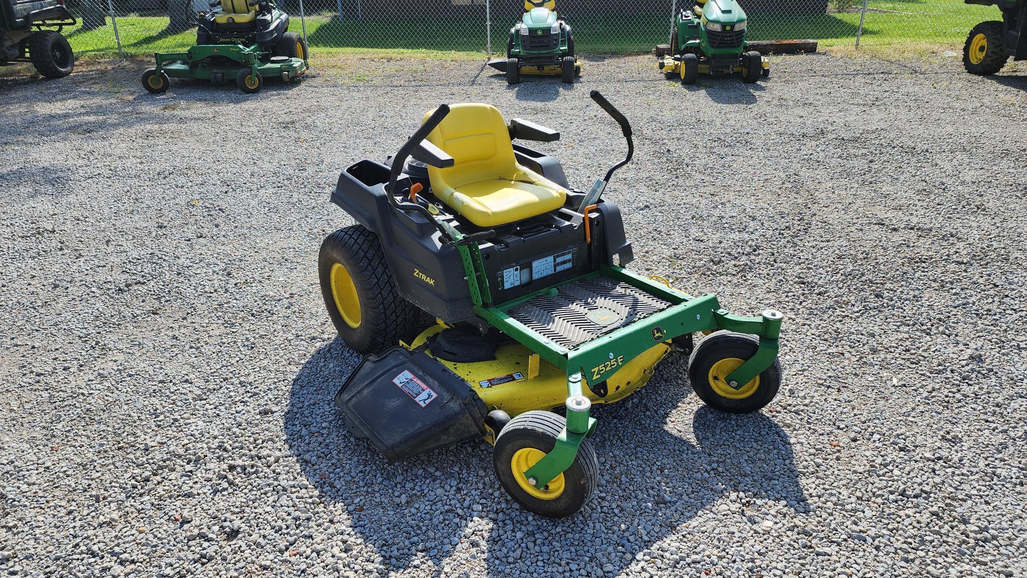 2017 John Deere Z525E Lawn Mower - $2,000 | Machinery Pete