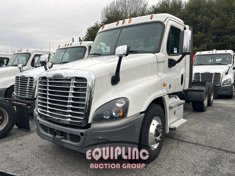 Used Freightliner Semi Trucks/Trailers for Sale - 498 Listings ...