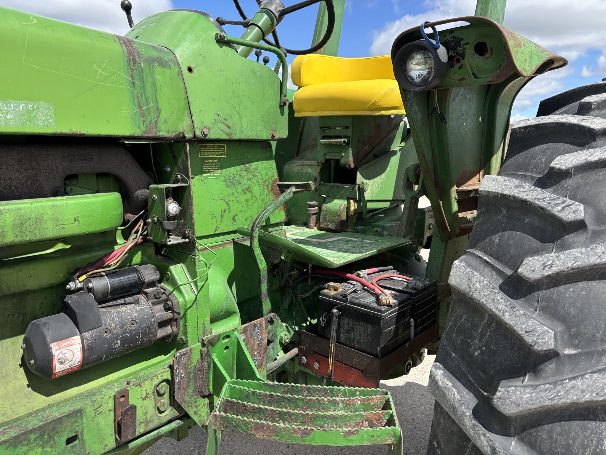 John Deere 4320 Tractor - $14,000 | Machinery Pete