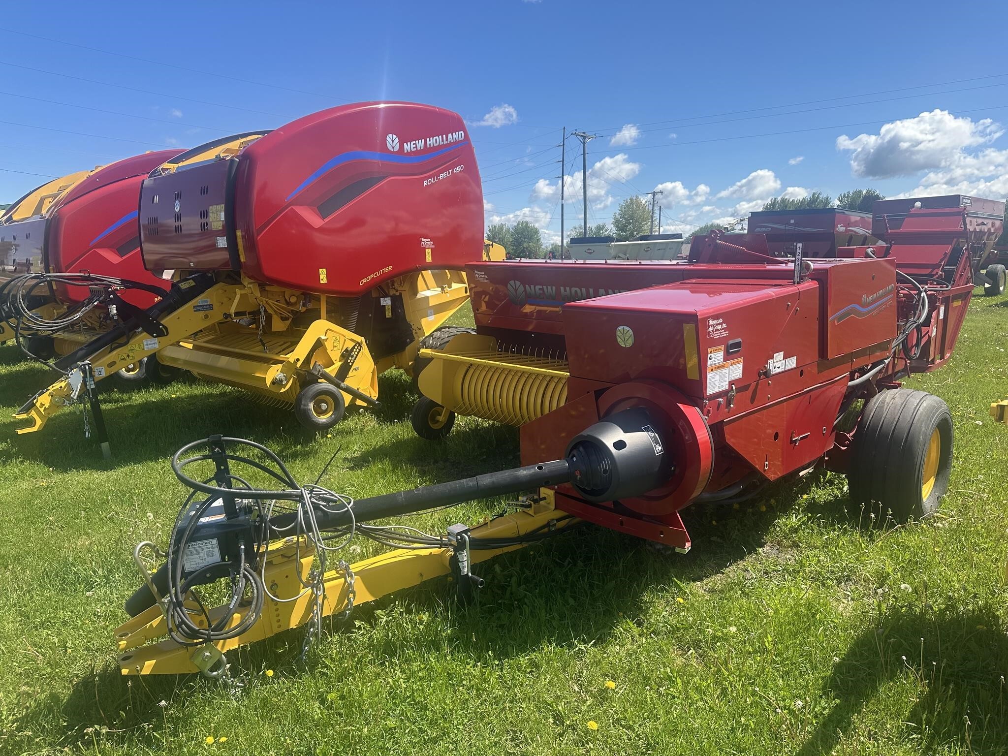 2023 New Holland HAYLINER 275 Small Square Baler - $Call | Machinery Pete