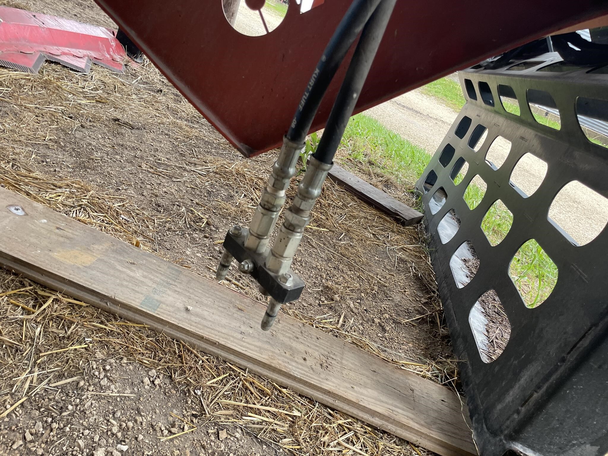 Rhino MBS Hay Stacking Equipment - $4,250 | Machinery Pete