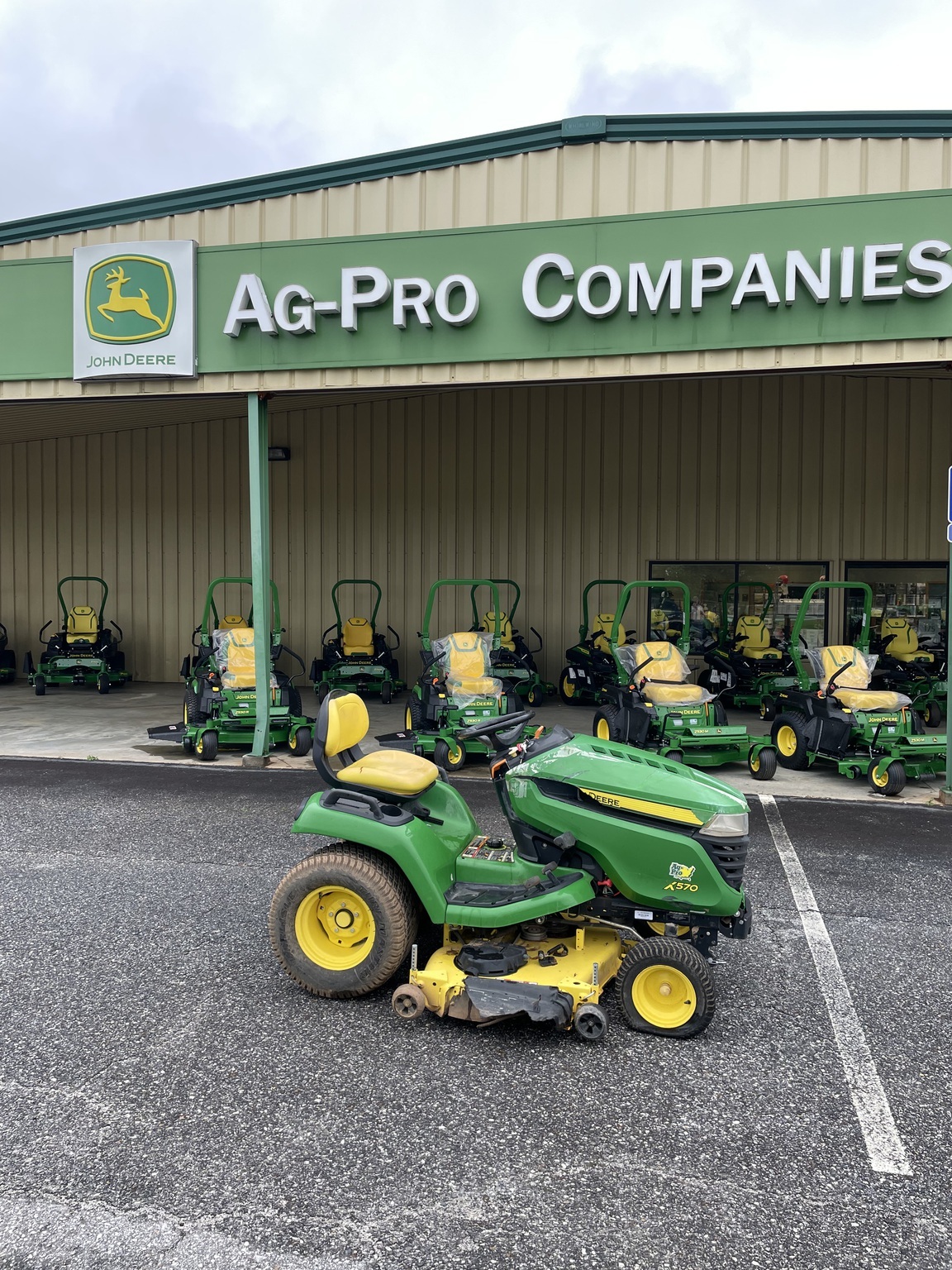 2018 John Deere X570 Lawn Mower - $2,950 | Machinery Pete