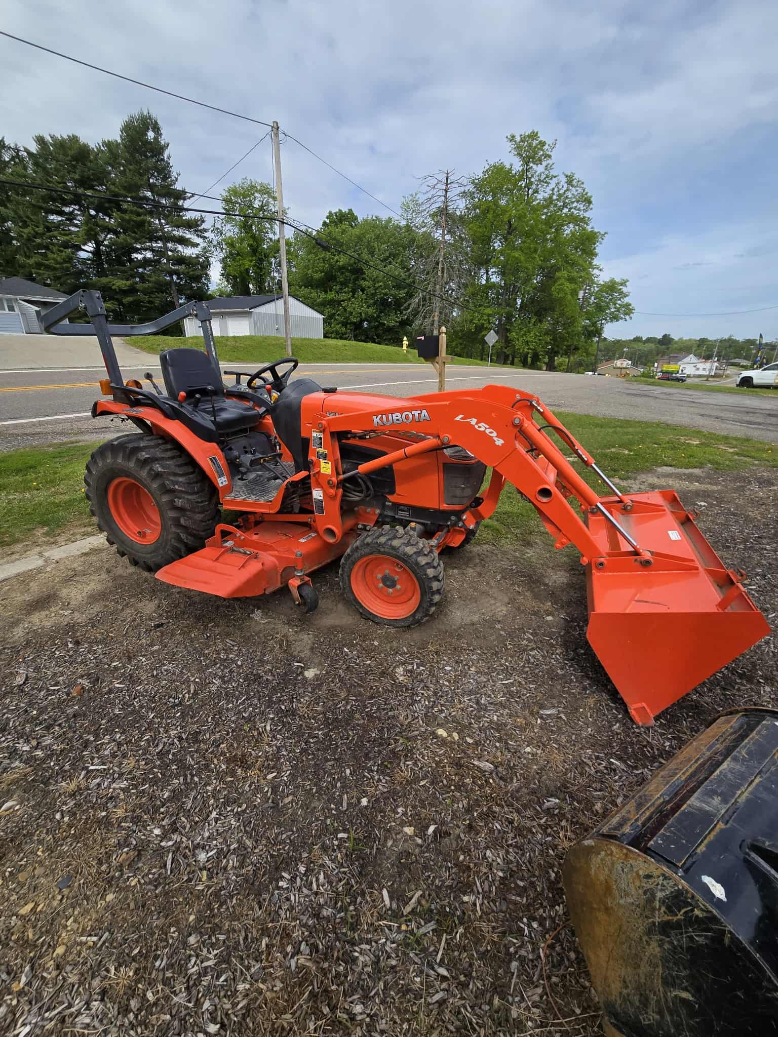 Kubota B3200 Tractor - $17,900 | Machinery Pete