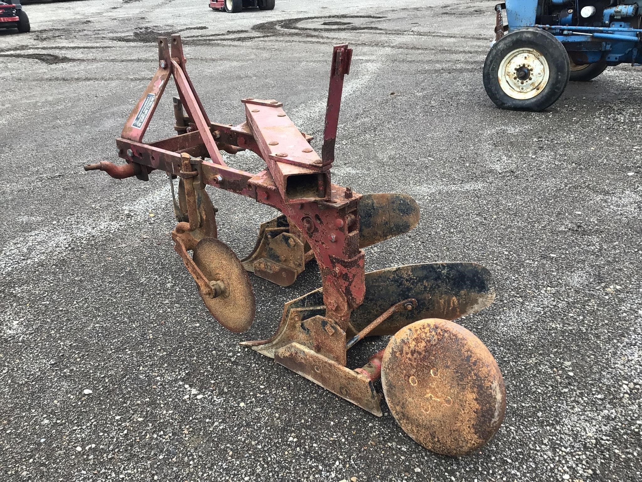 International 420 Plow - $875 | Machinery Pete