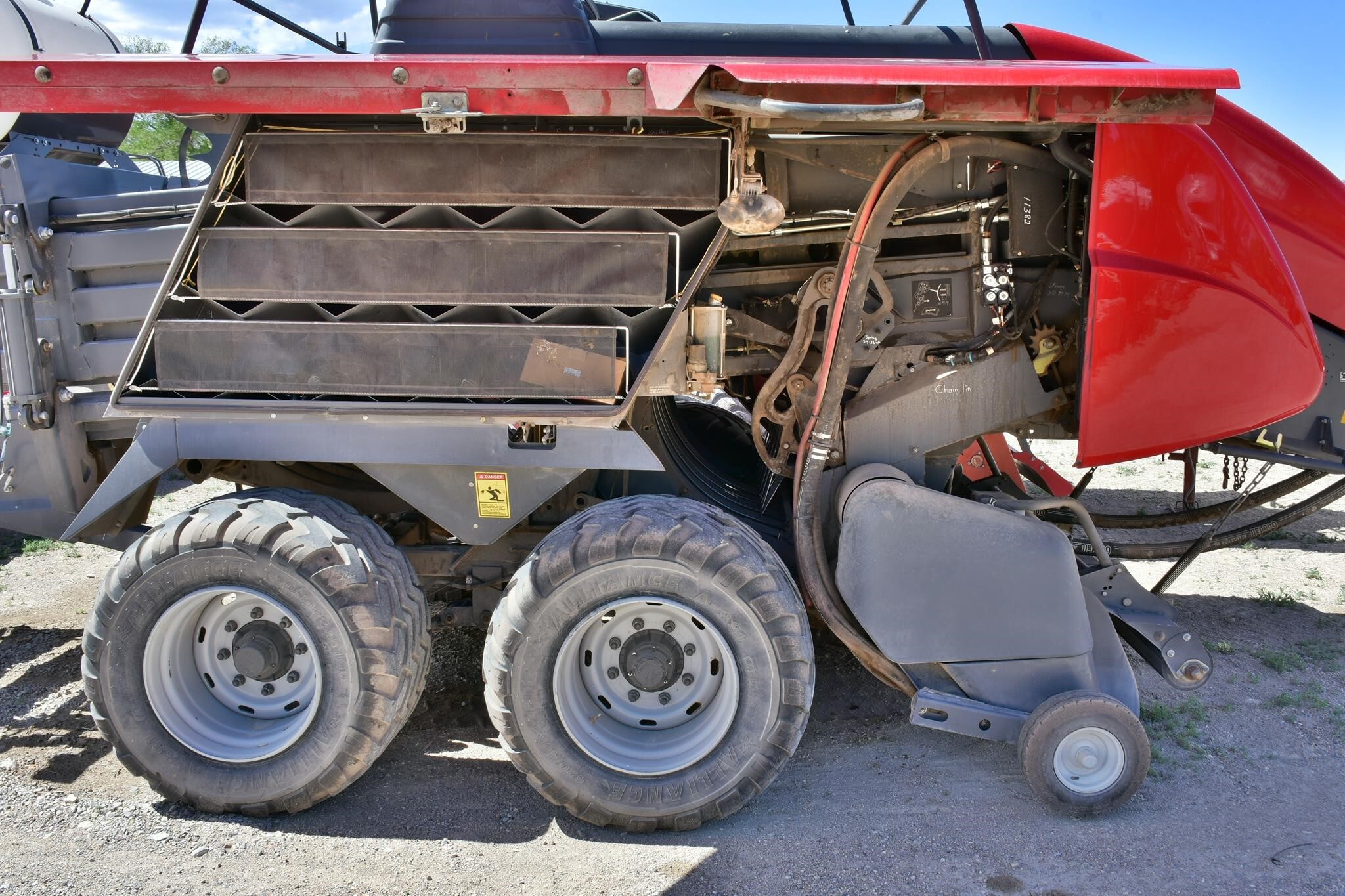 2019 Massey Ferguson 2270 Big Square Baler - $115,000 | Machinery Pete