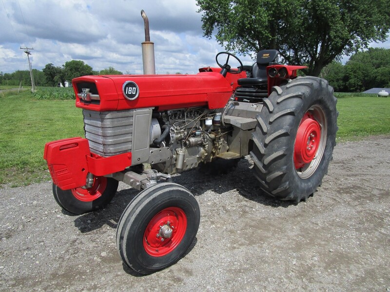 B&T Tractor, Inc. - St. Joseph - Saint Joseph, MO | Machinery Pete