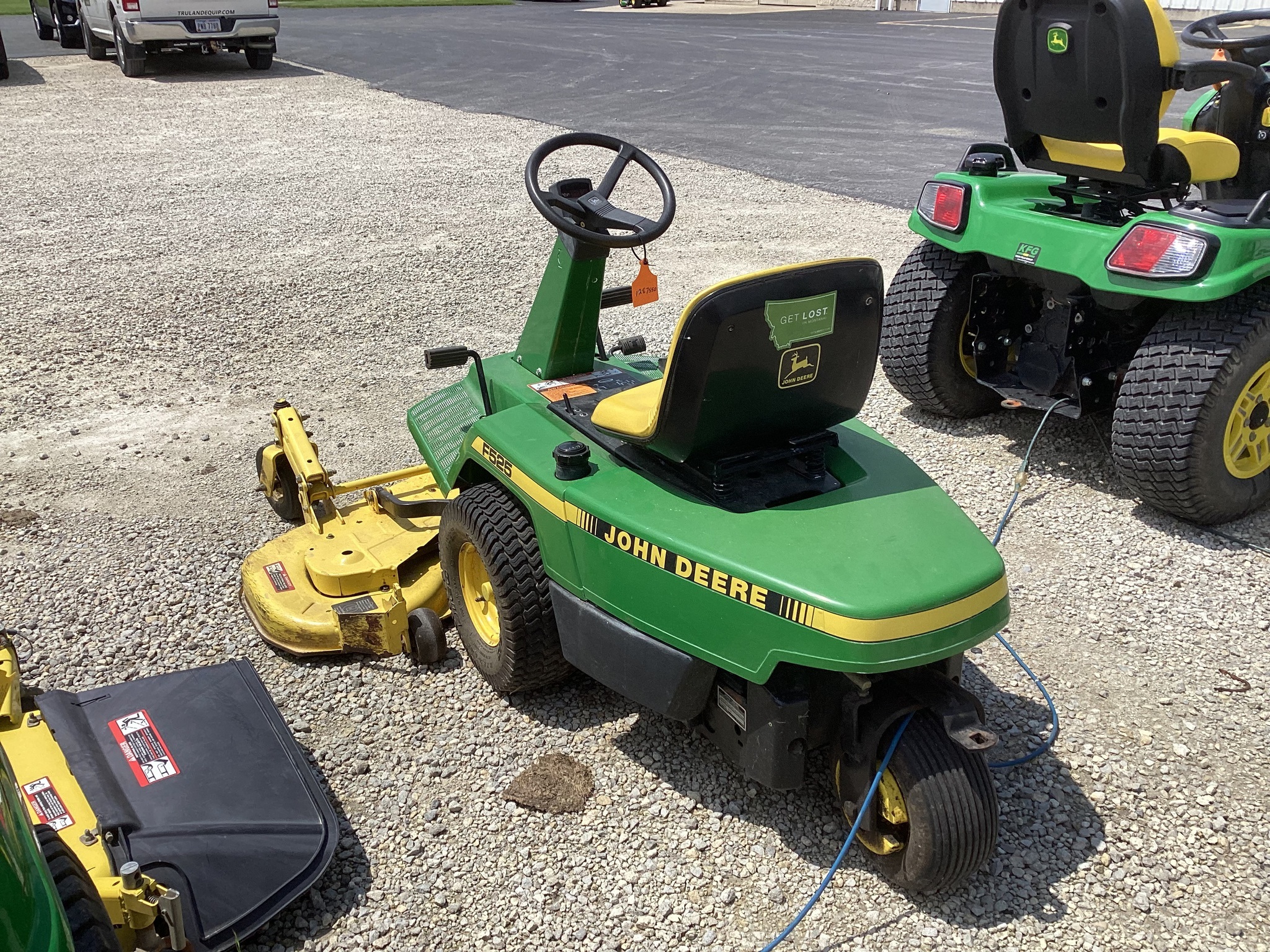 1995 John Deere F525 Lawn Mower - $1,200 | Machinery Pete