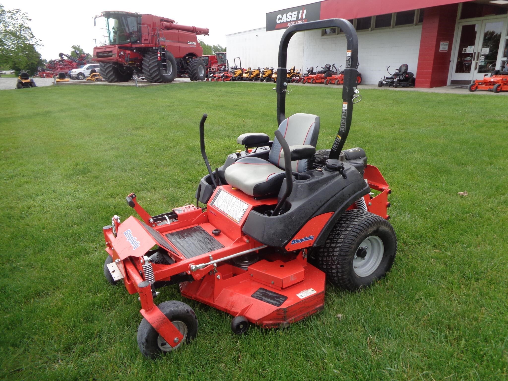 Simplicity CITATION XT2752 Lawn Mower - $5,950 | Machinery Pete