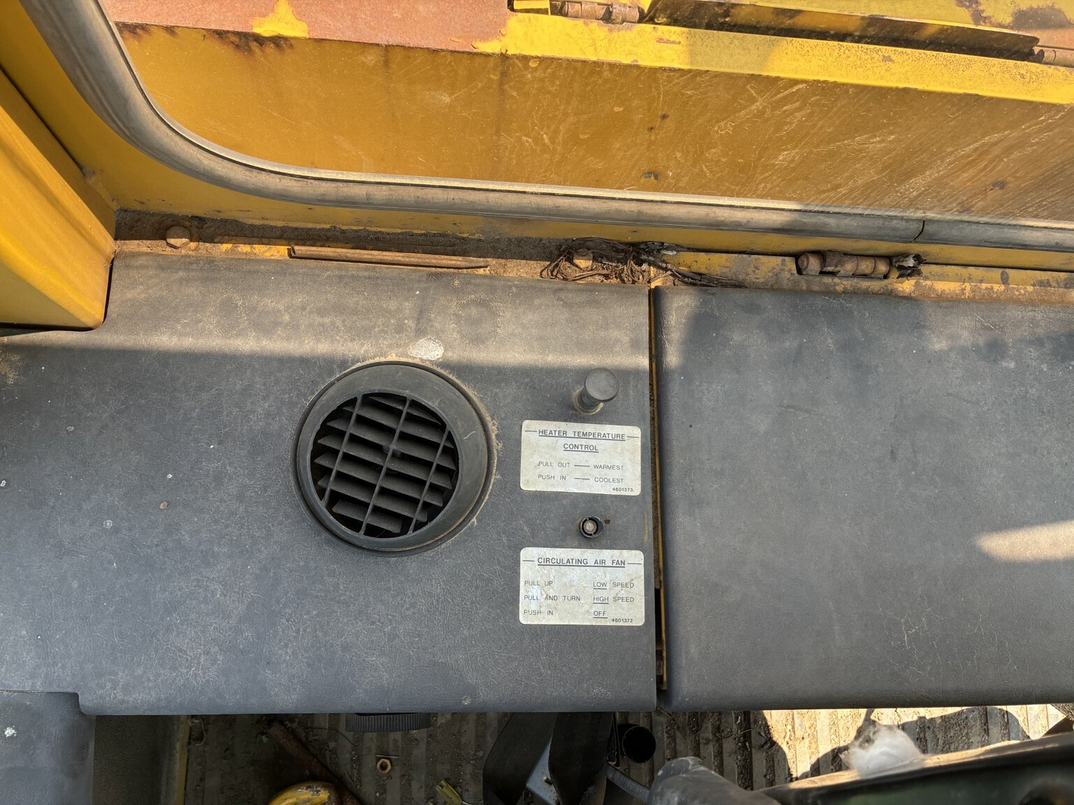 1988 Trojan 1900Z Wheel Loader - $13,900 | Machinery Pete