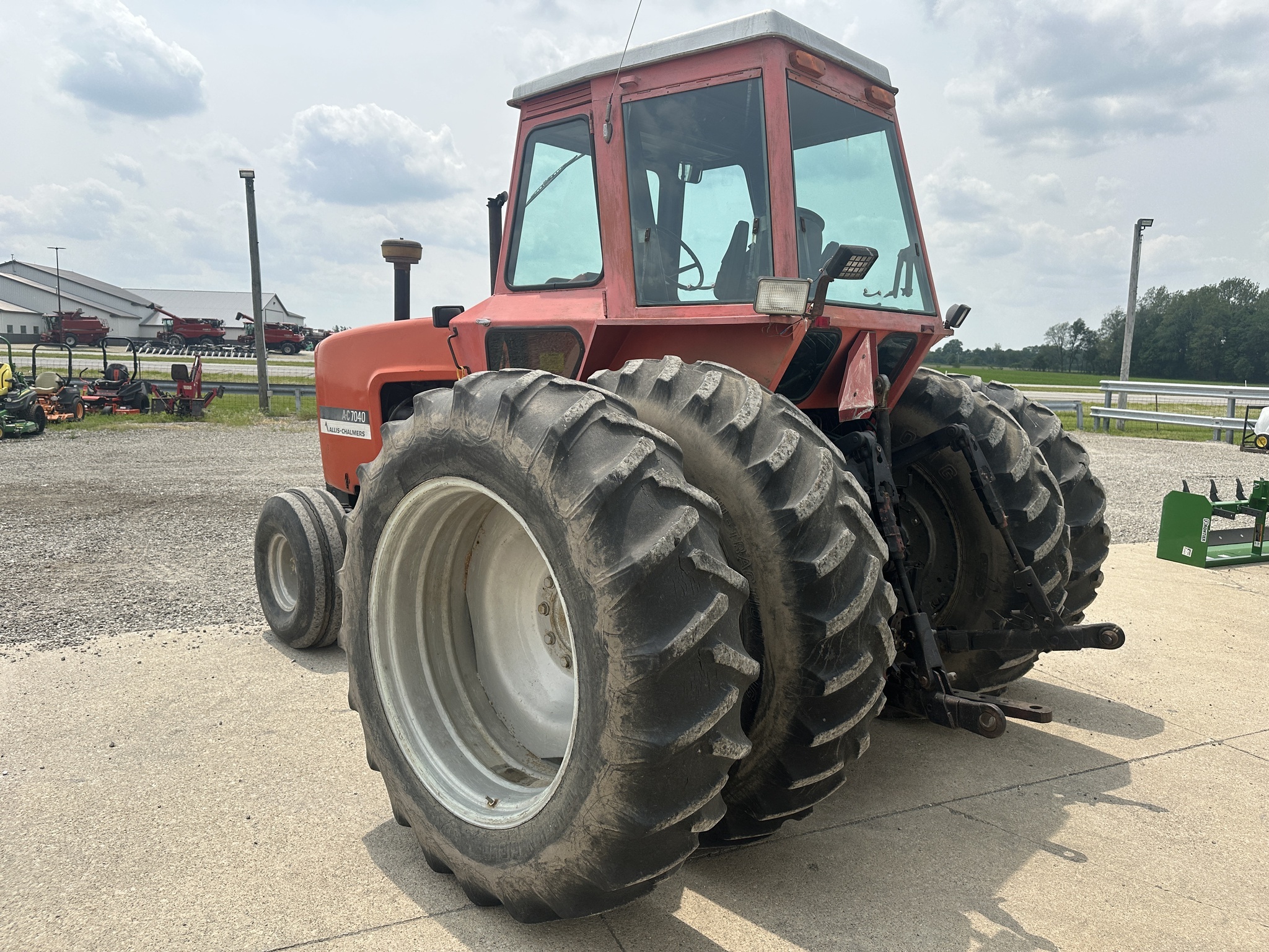 1977 Allis Chalmers 7040 Tractor - $9,350 | Machinery Pete