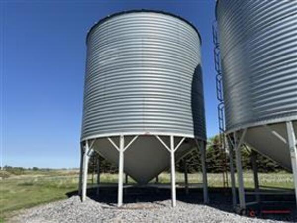 Used Grain Bins for Sale - 55 Listings | Machinery Pete