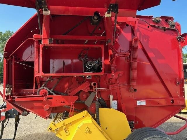 2010 New Holland BR7060 Round Baler - $Call | Machinery Pete