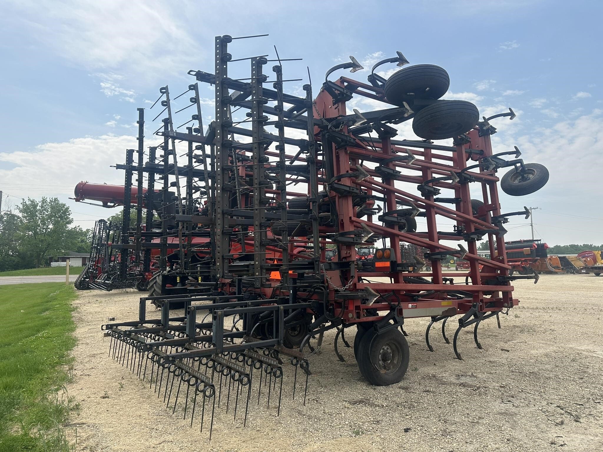 2004 Case IH Tigermate II Field Cultivator - $22,500 | Machinery Pete