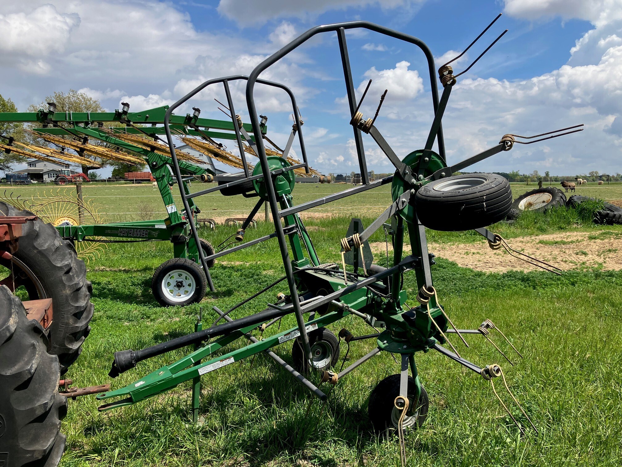Sitrex RT5200H Tedder - $4,599 | Machinery Pete