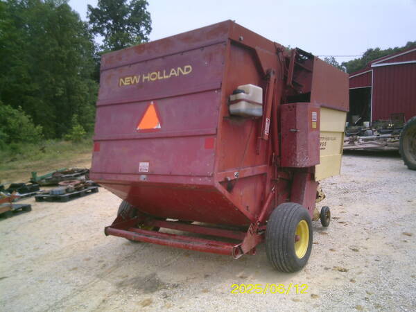 90 New Holland 855 Round Baler - $3,500 | Machinery Pete
