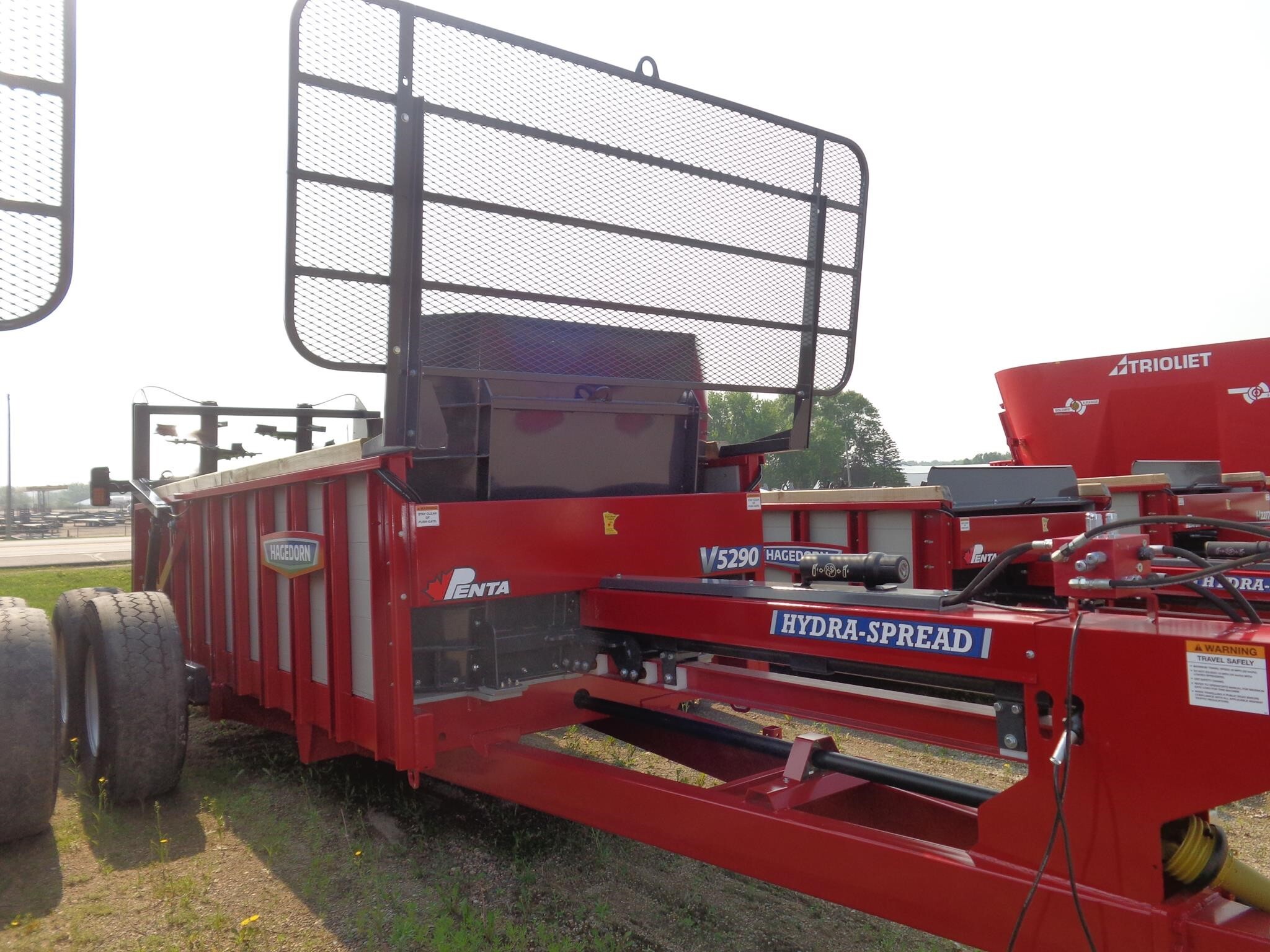 Penta 5290V Manure Spreader - $Call | Machinery Pete