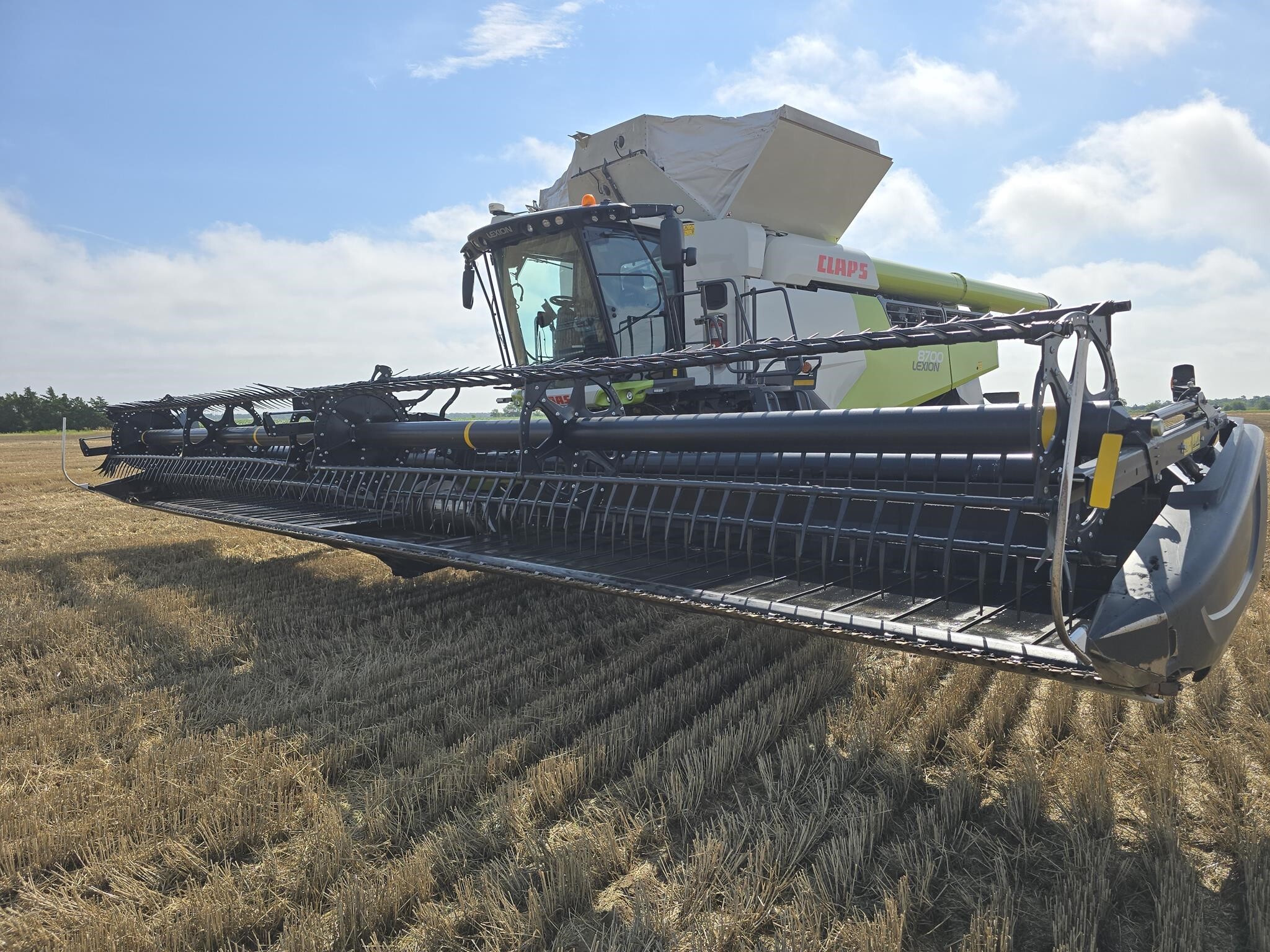 2018 MacDon FD75D Platform - $56,000 | Machinery Pete