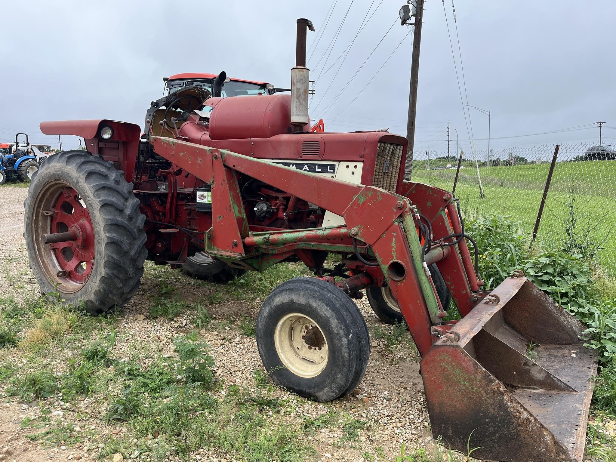 International Harvester 706 Tractor - $Call | Machinery Pete