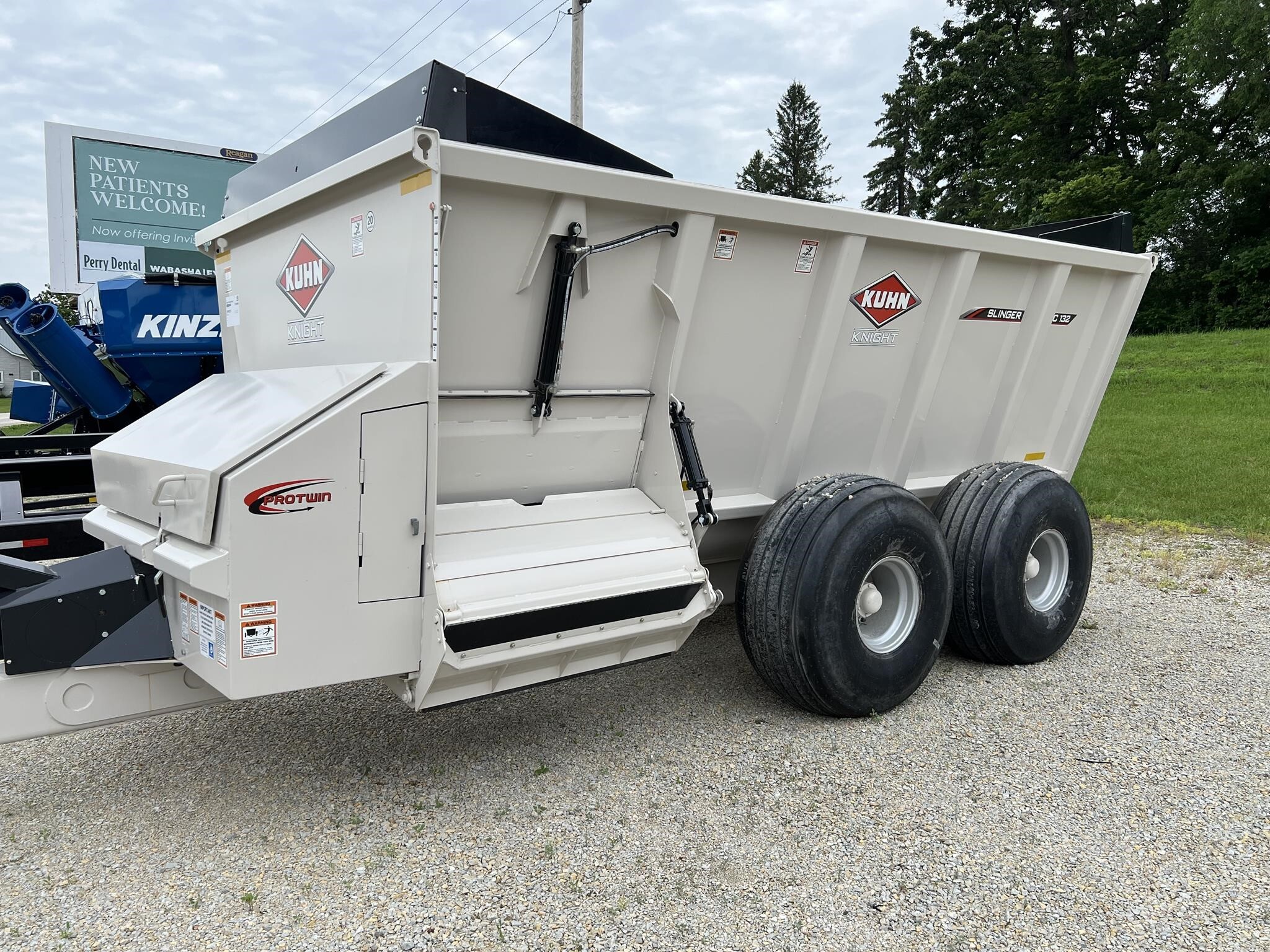Kuhn Knight SLC132 Manure Spreader - $Call | Machinery Pete